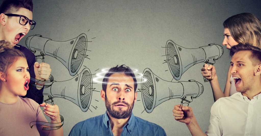 INTERVIEW. Médias : dans son livre, Jonathan Curiel analyse la ...